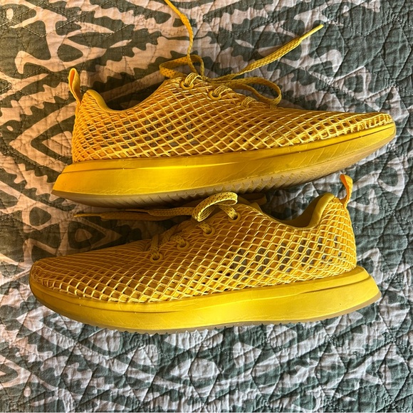 NOBULL | Shoes | Nobull Yellow Rubber Ducky Diamond Mesh Runner Shoes ...